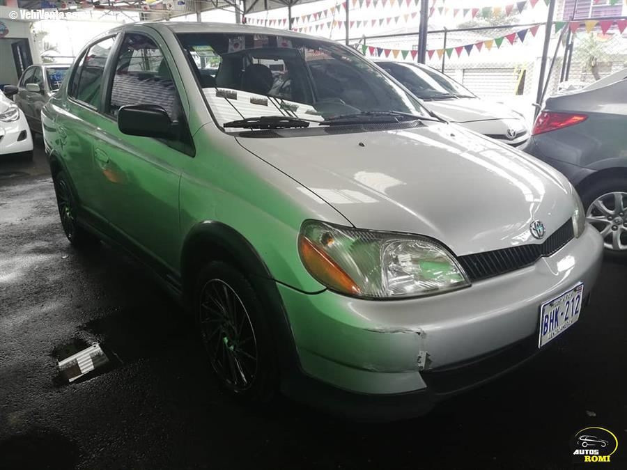 2001 Toyota Echo a la venta - VehiVenta Costa Rica