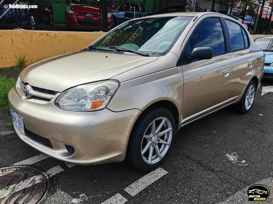 2003 Toyota Echo a la venta - VehiVenta Costa Rica