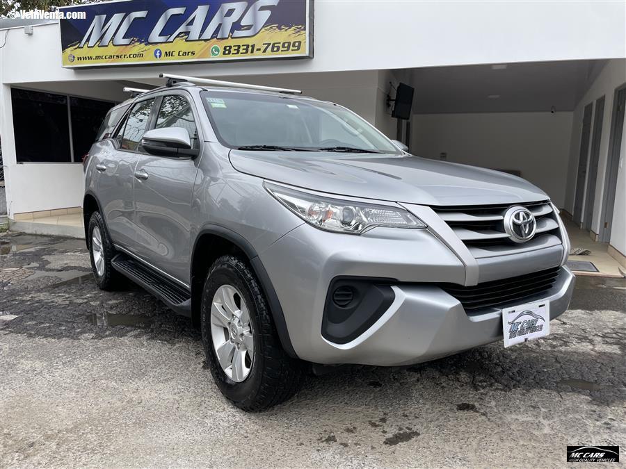 2020 Toyota Fortuner 1GD a la venta - VehiVenta Costa Rica